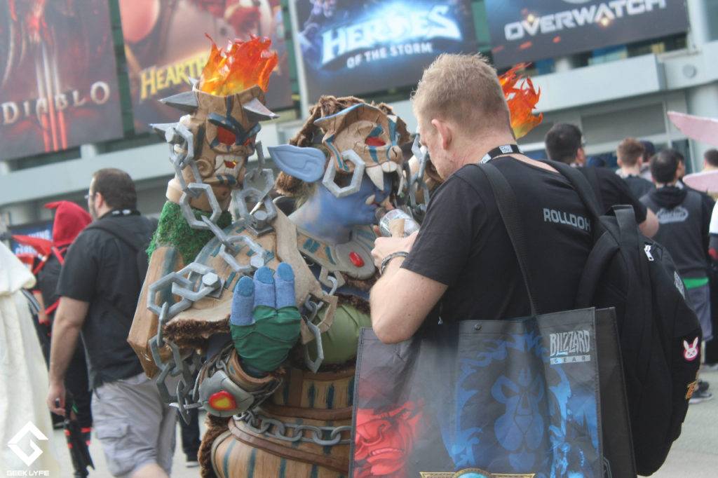 Cosplay Handlers, the Real MVPs Vol 1 - The Geek Lyfe