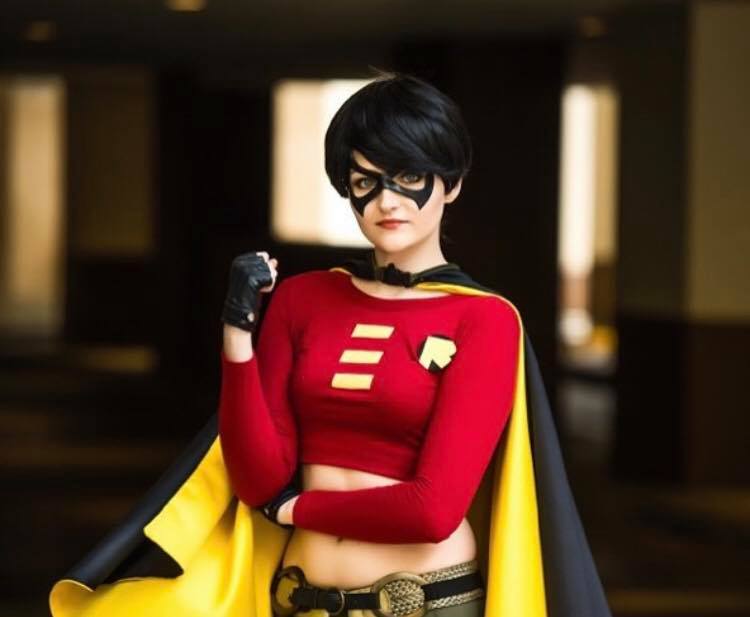 Cosplayer of the Week: Brookeemelia Cosplay - The Geek Lyfe